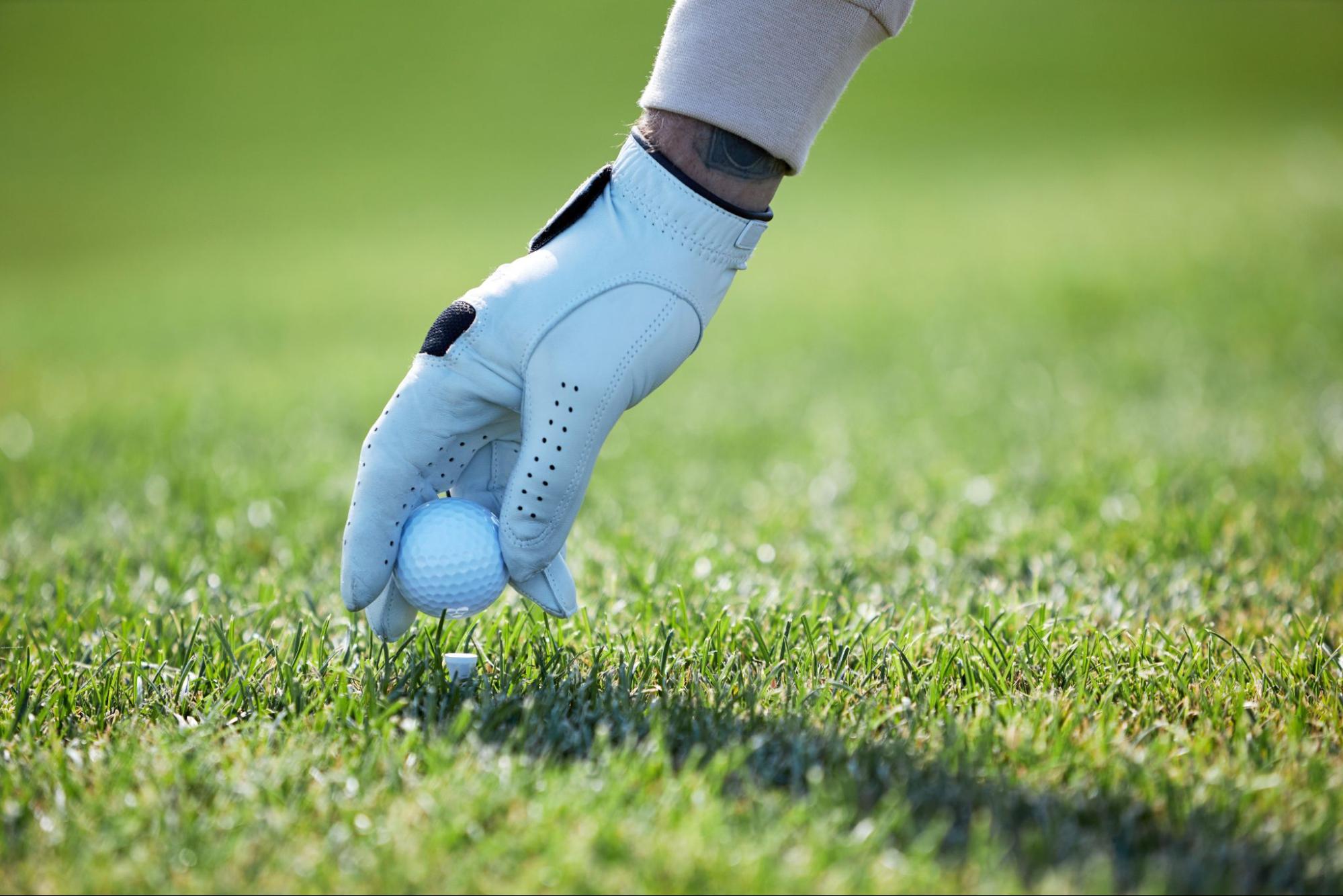 How Do Pros Mark their Golf Balls - Golfer Start
