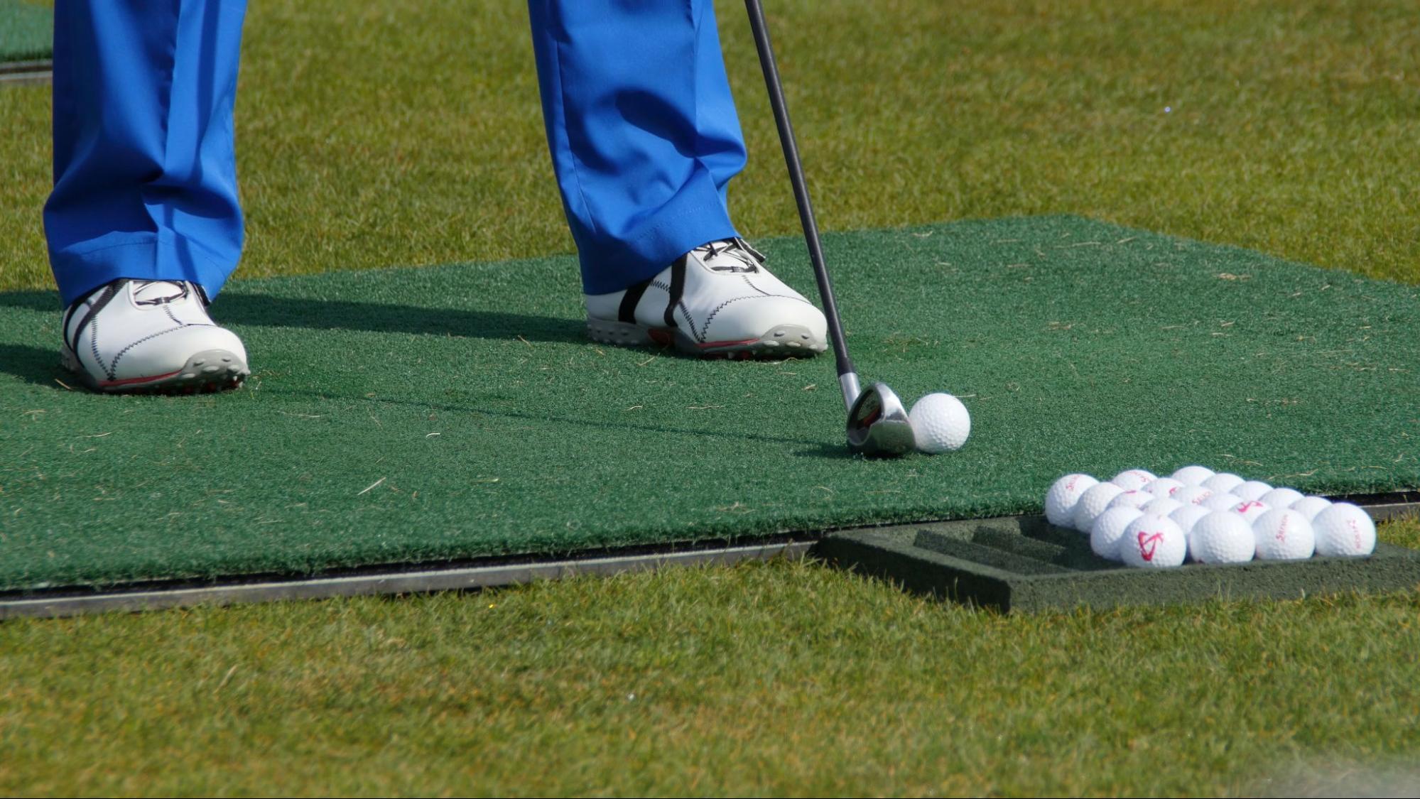 How to Stop Pushing Golf Shots Right - Golfer Start