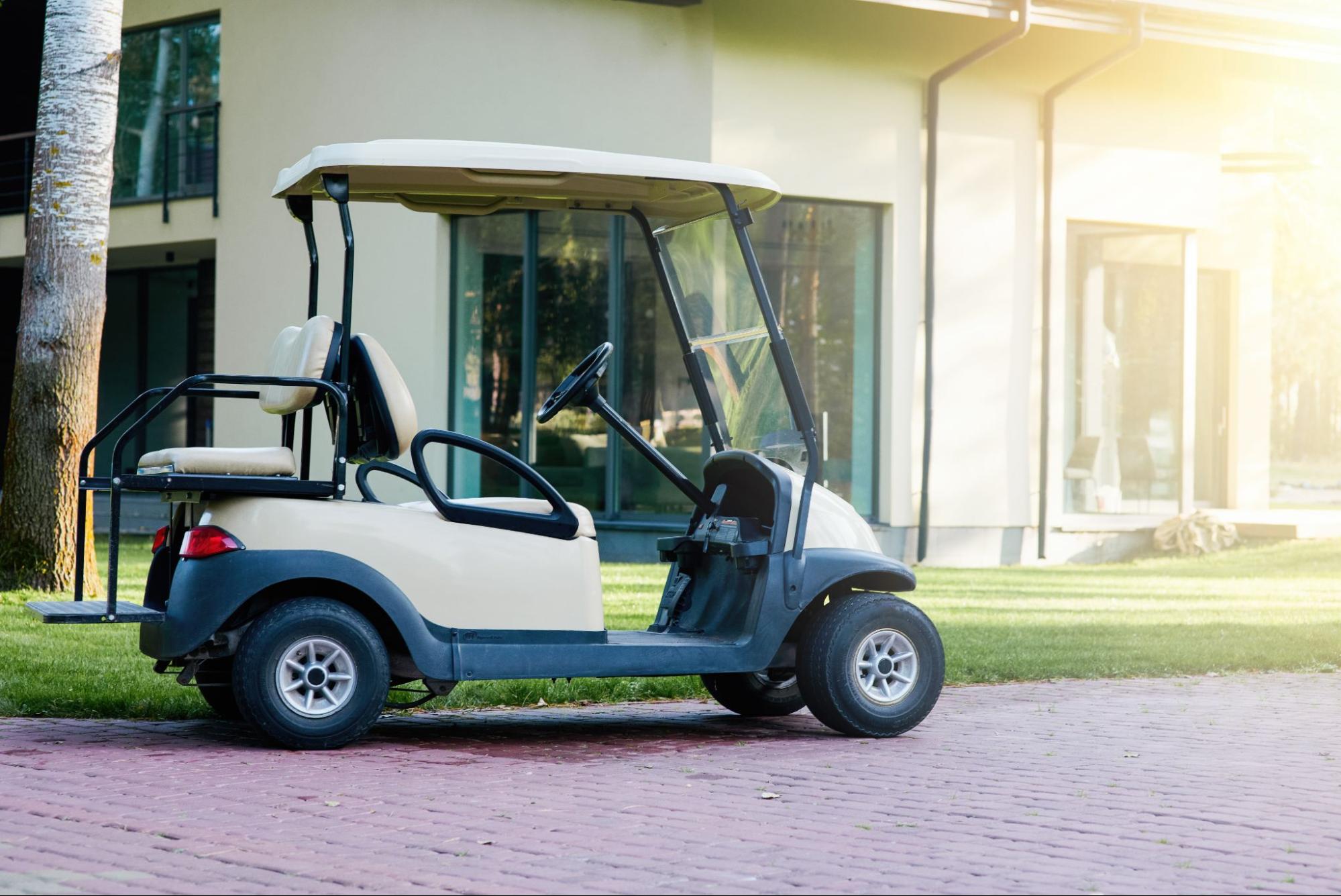 How to Reverse a Golf Cart - Golfer Start